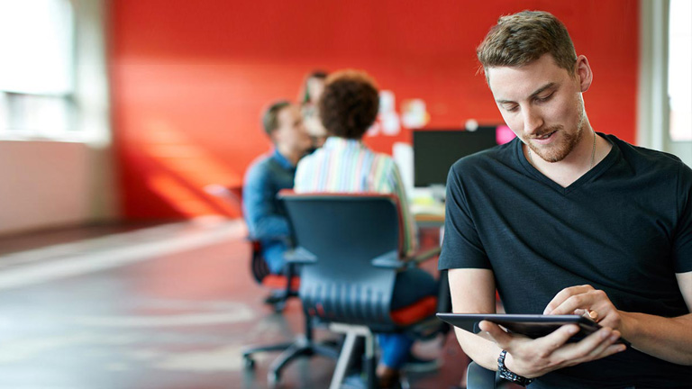 Solution de gestion des temps et activités | ADP France